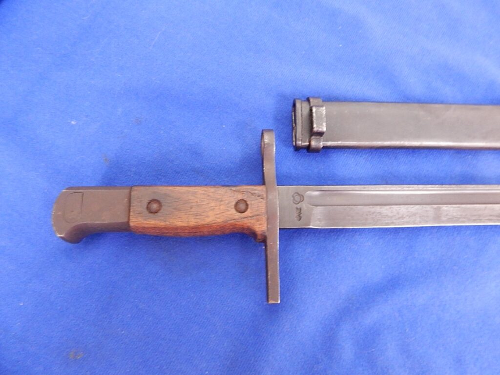 Japanese – J & J Military Antiques – Guns, Swords, Bayonets & Militaria