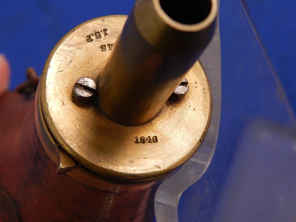 USN Fouled Anchor Navy Powder Flask – J & J Military Antiques – Guns ...